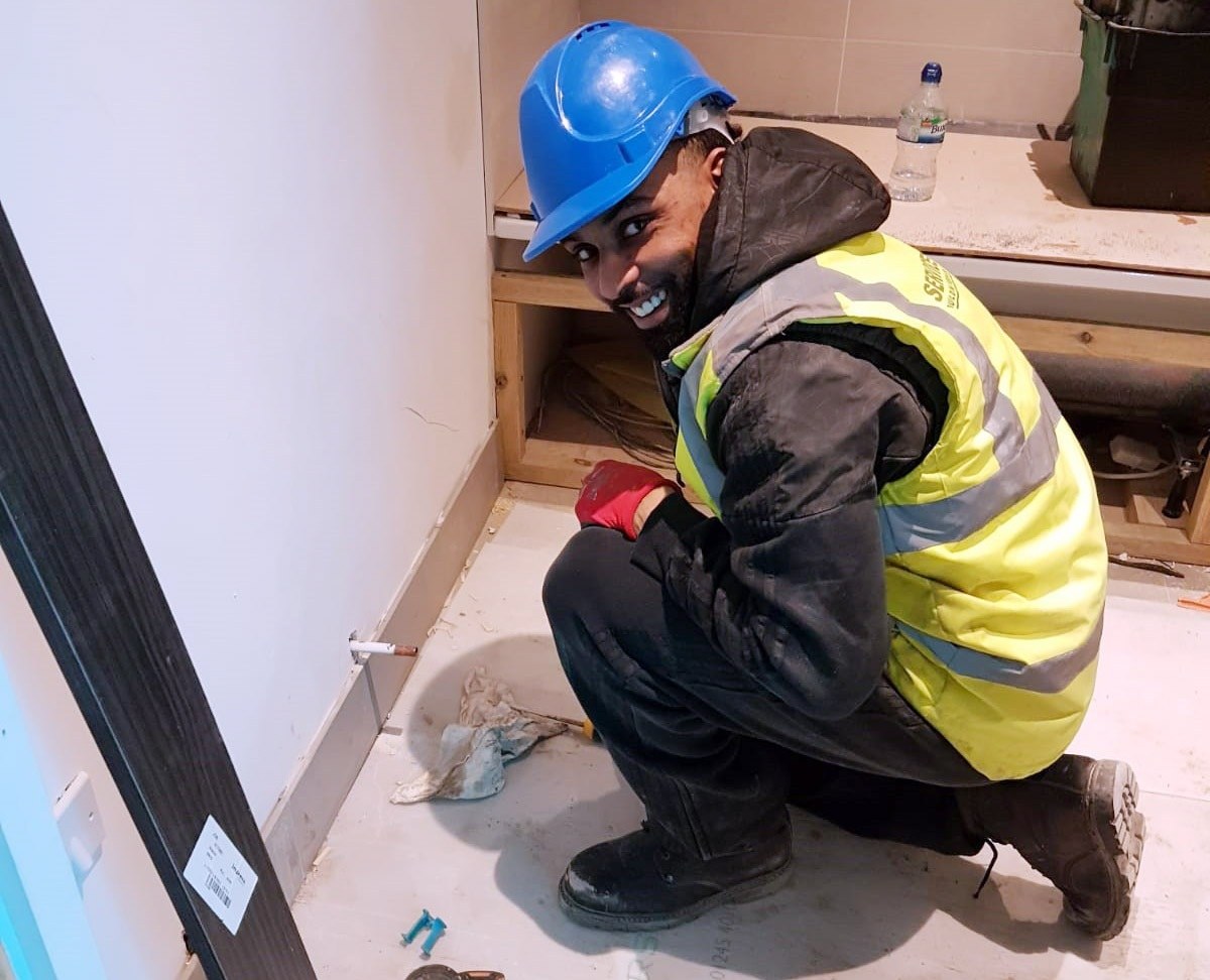 LAUNCH YOUR CAREER WITH AN APPRENTICESHIP - LAUNCH YOUR CAREER WITH AN ... LAUNCH YOUR CAREER WITH AN APPRENTICESHIP - LAUNCH YOUR CAREER WITH AN ...